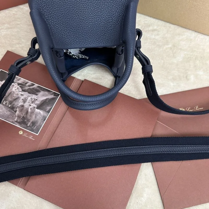 High accuracy Loro Piana Bucket Bags