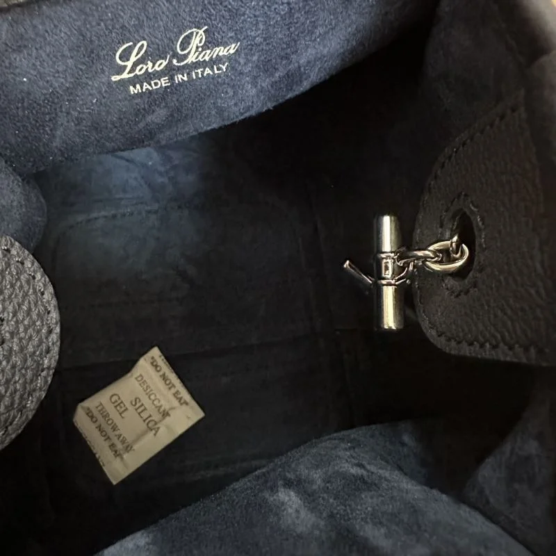 High accuracy Loro Piana Bucket Bags