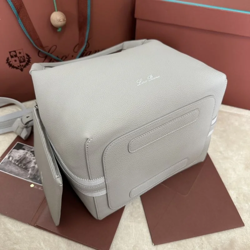 Top match Loro Piana Bucket Bags