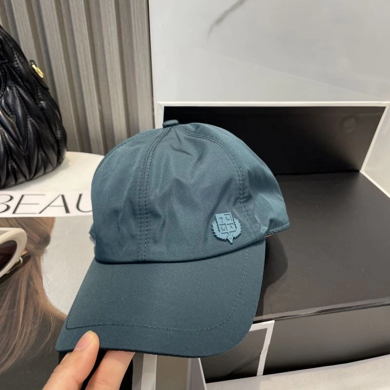 Brand-authenticated Loro Piana Caps