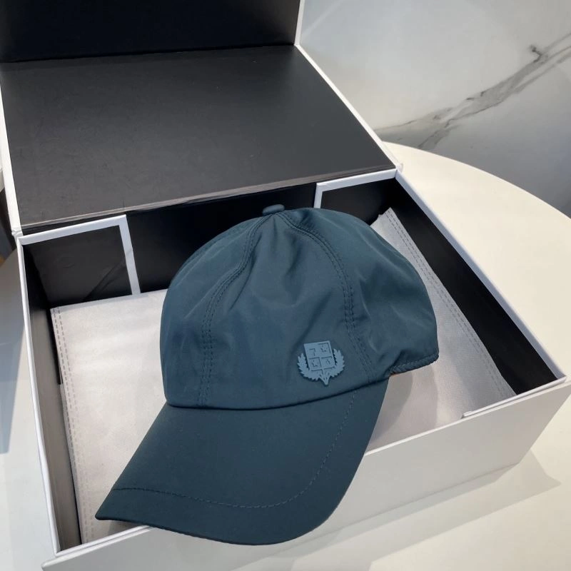 Brand-authenticated Loro Piana Caps