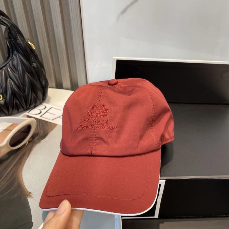 Top match Loro Piana Caps