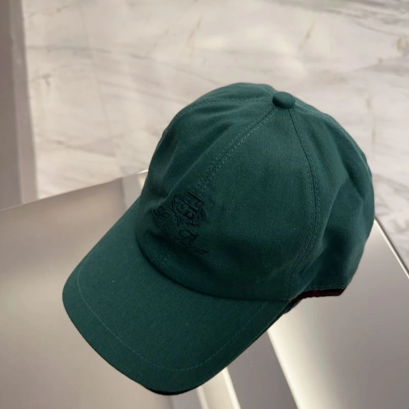 Low-cost Loro Piana Caps