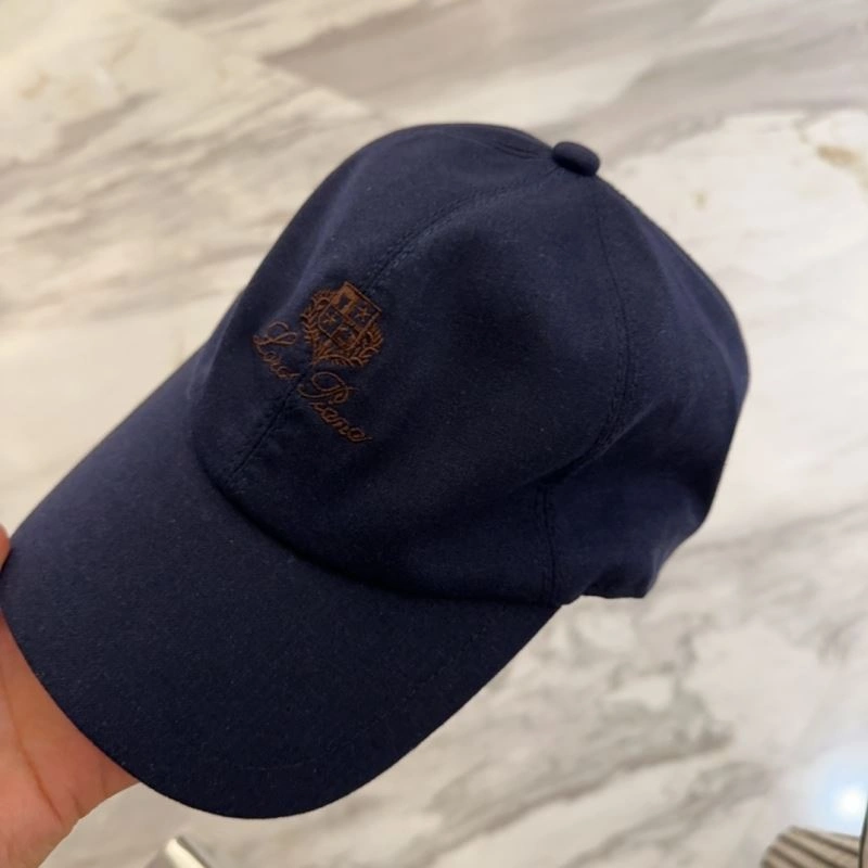Top match Loro Piana Caps