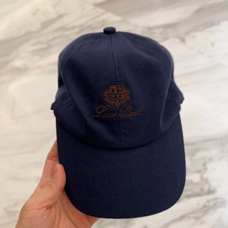 Top match Loro Piana Caps