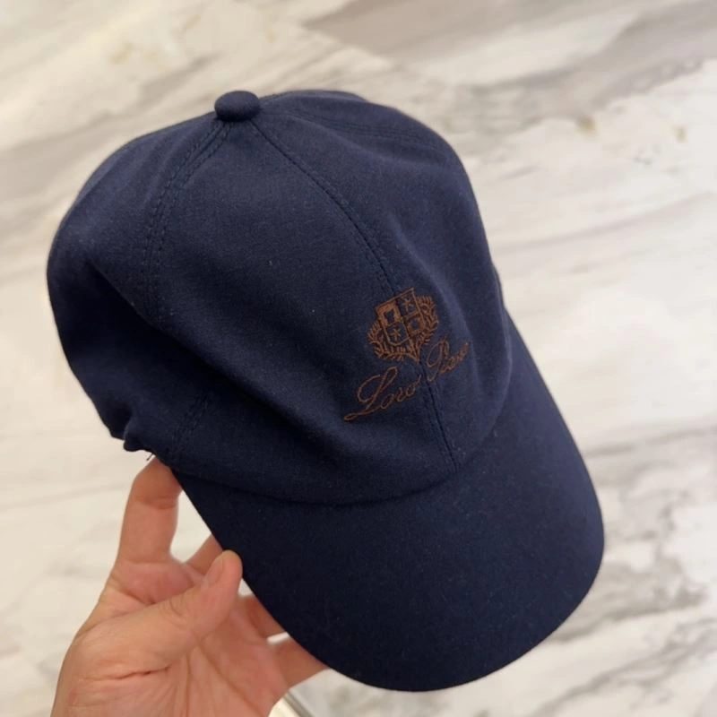 Top match Loro Piana Caps