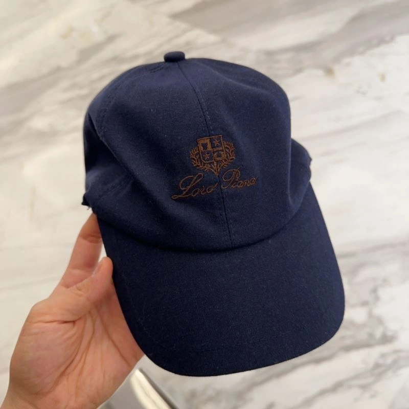 Top match Loro Piana Caps
