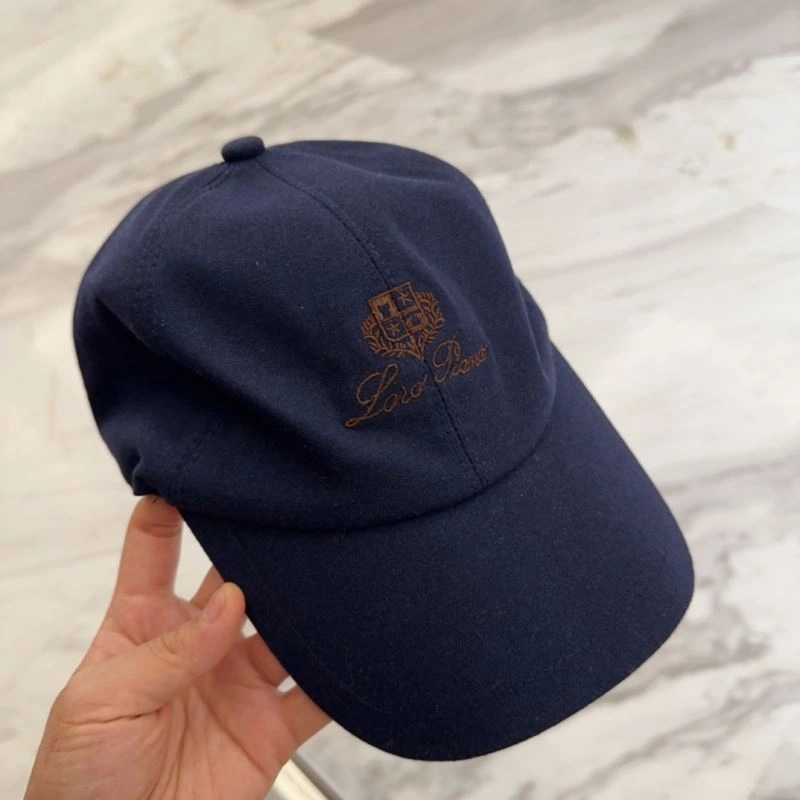 Top match Loro Piana Caps
