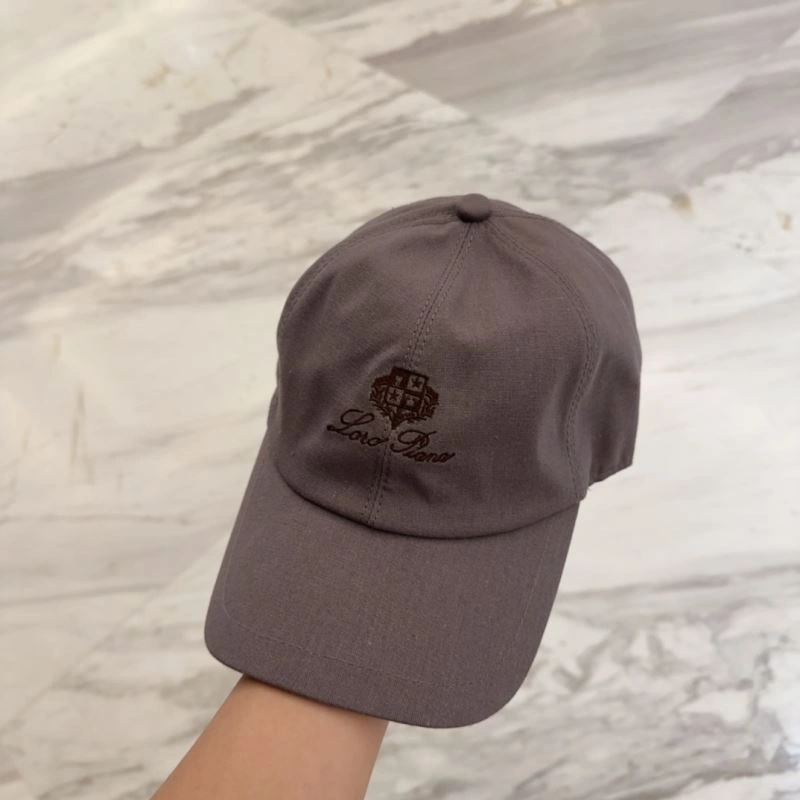 Exact replica Loro Piana Caps