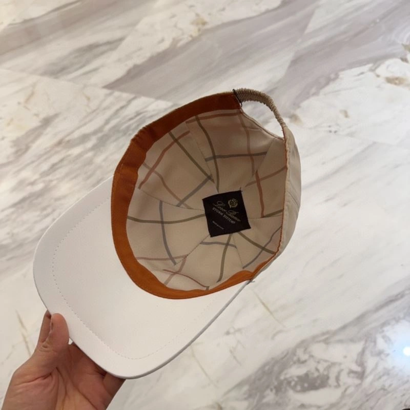 Accurate model Loro Piana Caps