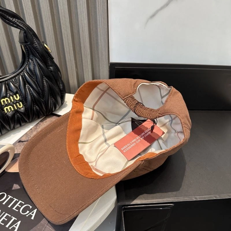 Brand-authenticated Loro Piana Caps
