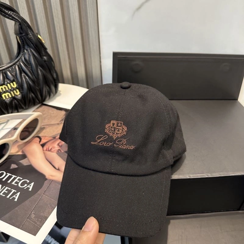 Real Loro Piana Caps