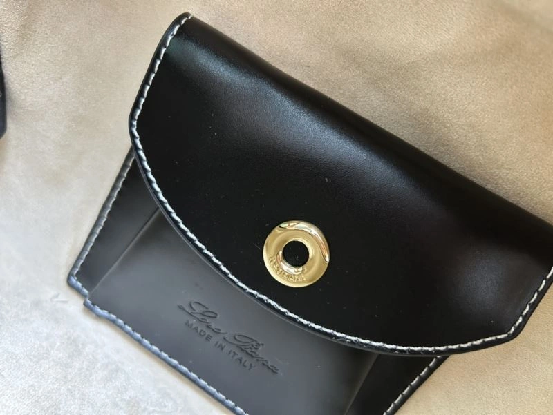 Top match Loro Piana Cosmetic Bags