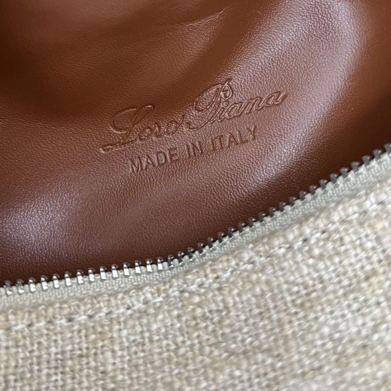 Top mirror Loro Piana Cosmetic Bags