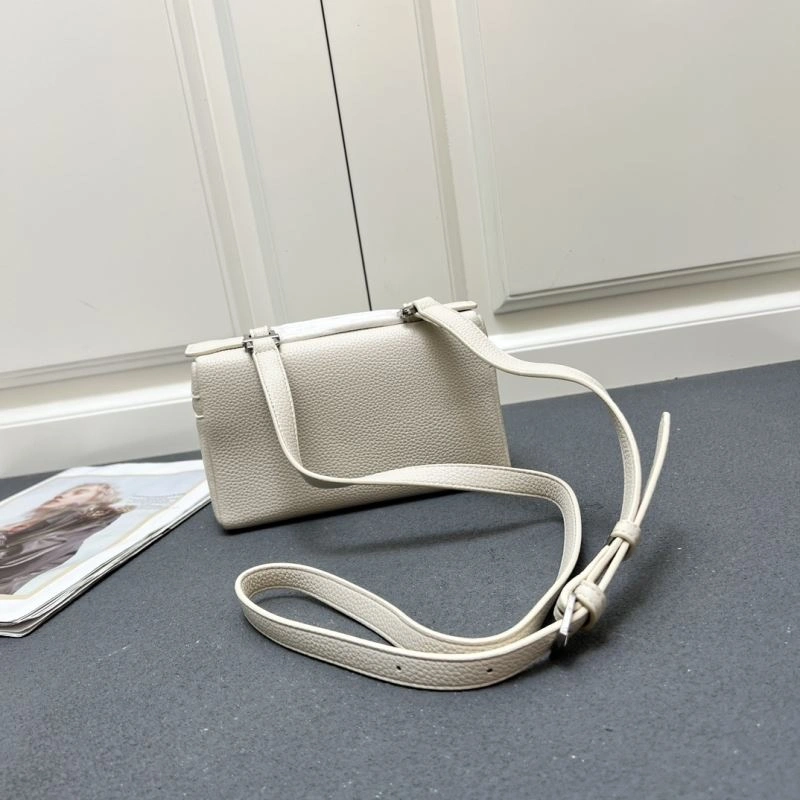 Inexpensive Loro Piana Cosmetic Bags