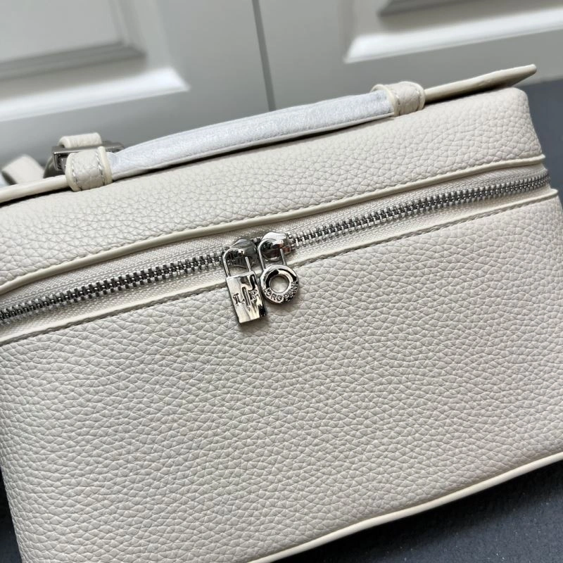 Inexpensive Loro Piana Cosmetic Bags