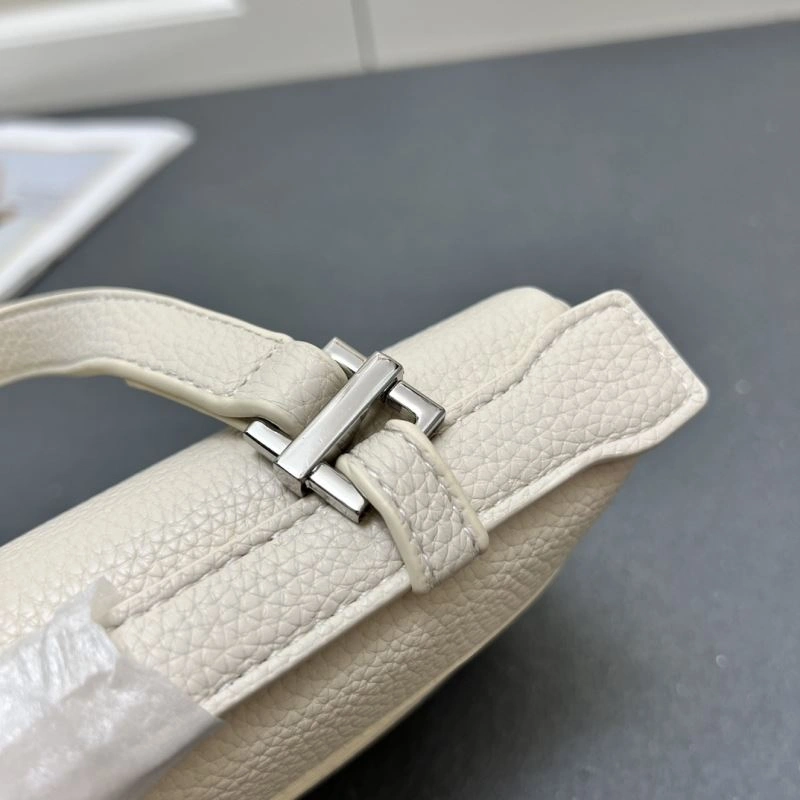 Inexpensive Loro Piana Cosmetic Bags