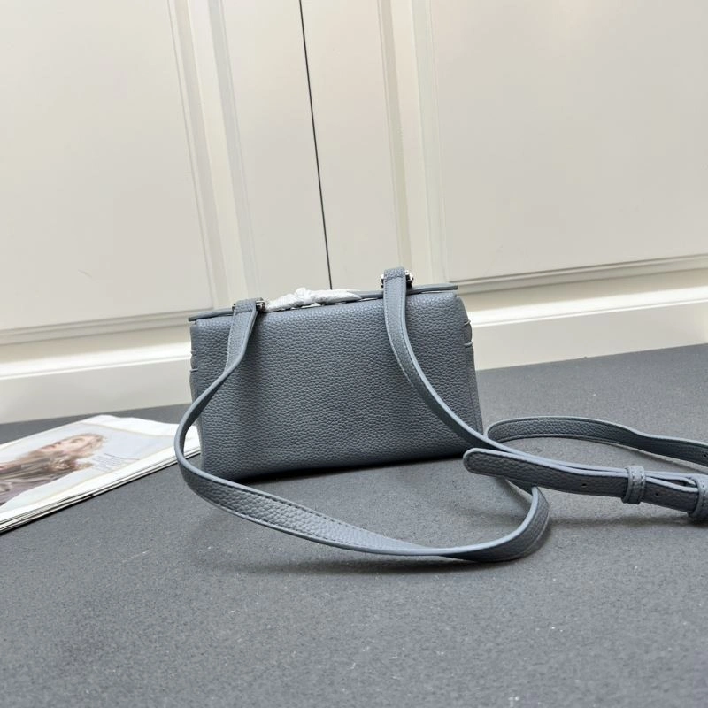 Cut-rate Loro Piana Cosmetic Bags