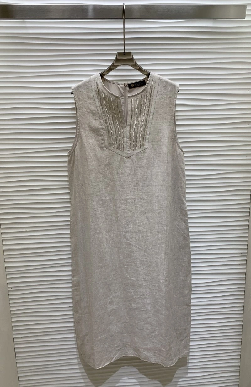Accurate model Loro Piana Dress