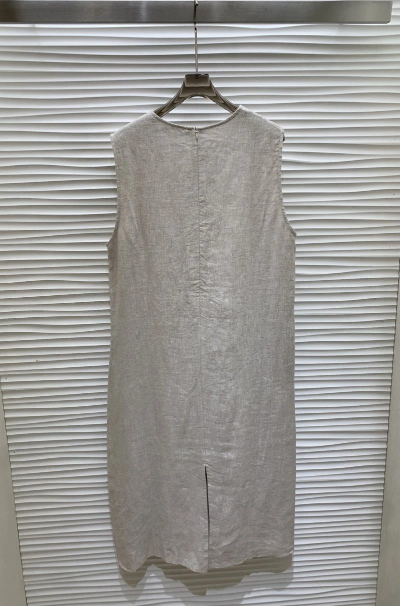 Accurate model Loro Piana Dress