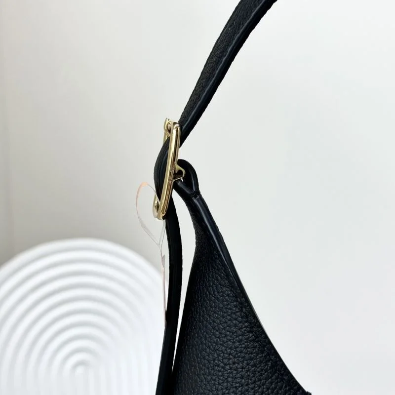 Accurate model Loro Piana Hobo Bags