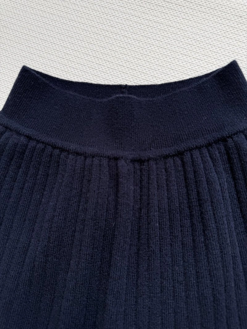 Value-priced Loro Piana Long Pants