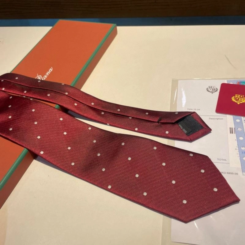 Low-cost Loro Piana Neckties