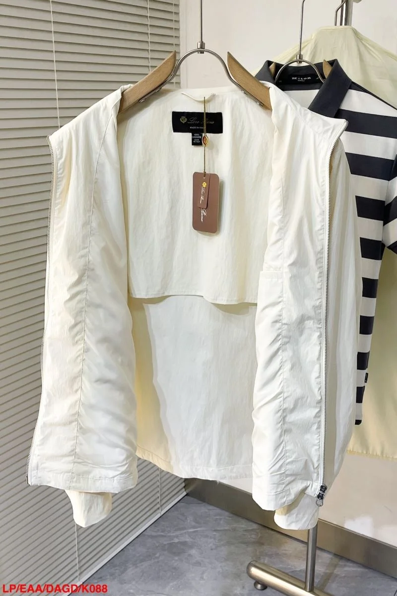Top match Loro Piana Outwear