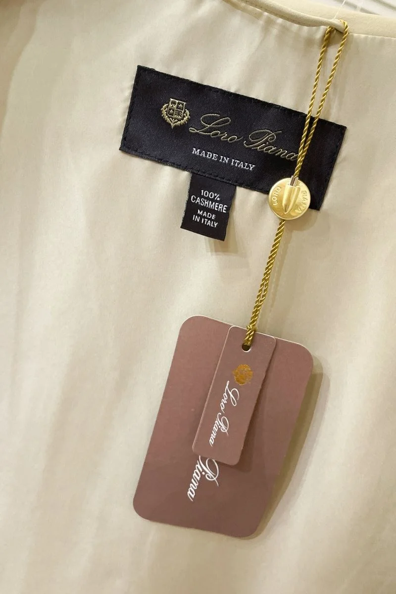 Low-cost Loro Piana Outwear