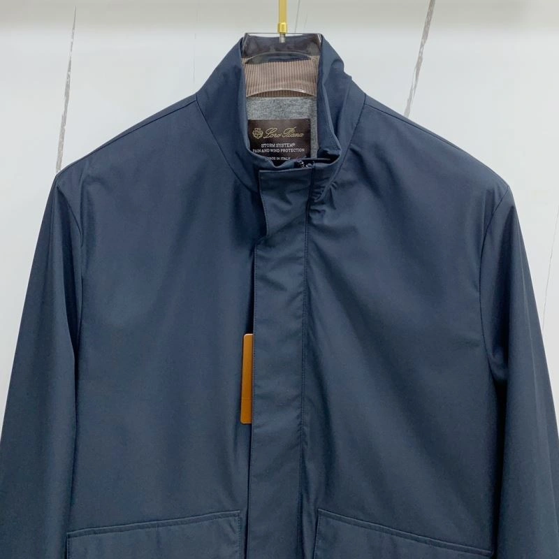 Low-cost Loro Piana Outwear