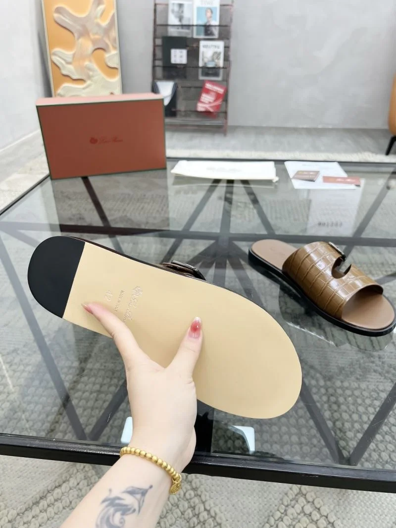 Accurate model Loro Piana Sandals