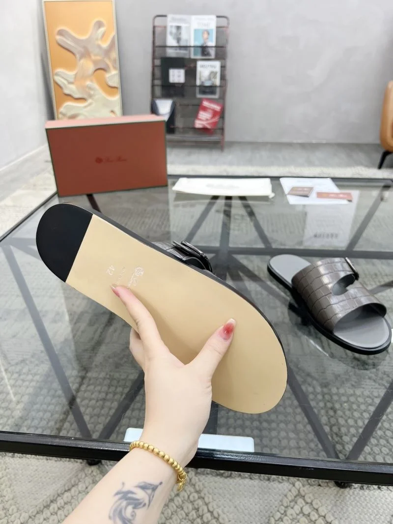 Accurate model Loro Piana Sandals