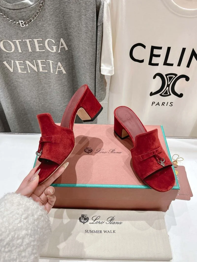 Exact replica Loro Piana Sandals