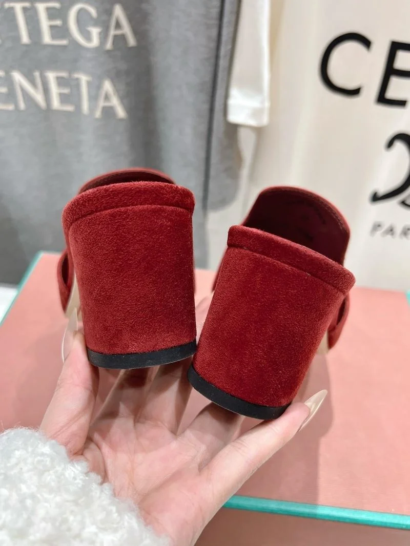 Exact replica Loro Piana Sandals