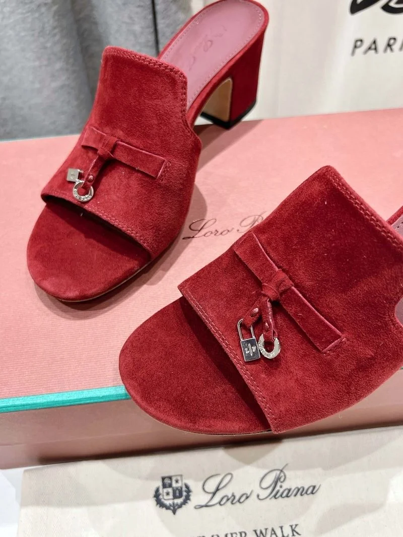 Exact replica Loro Piana Sandals