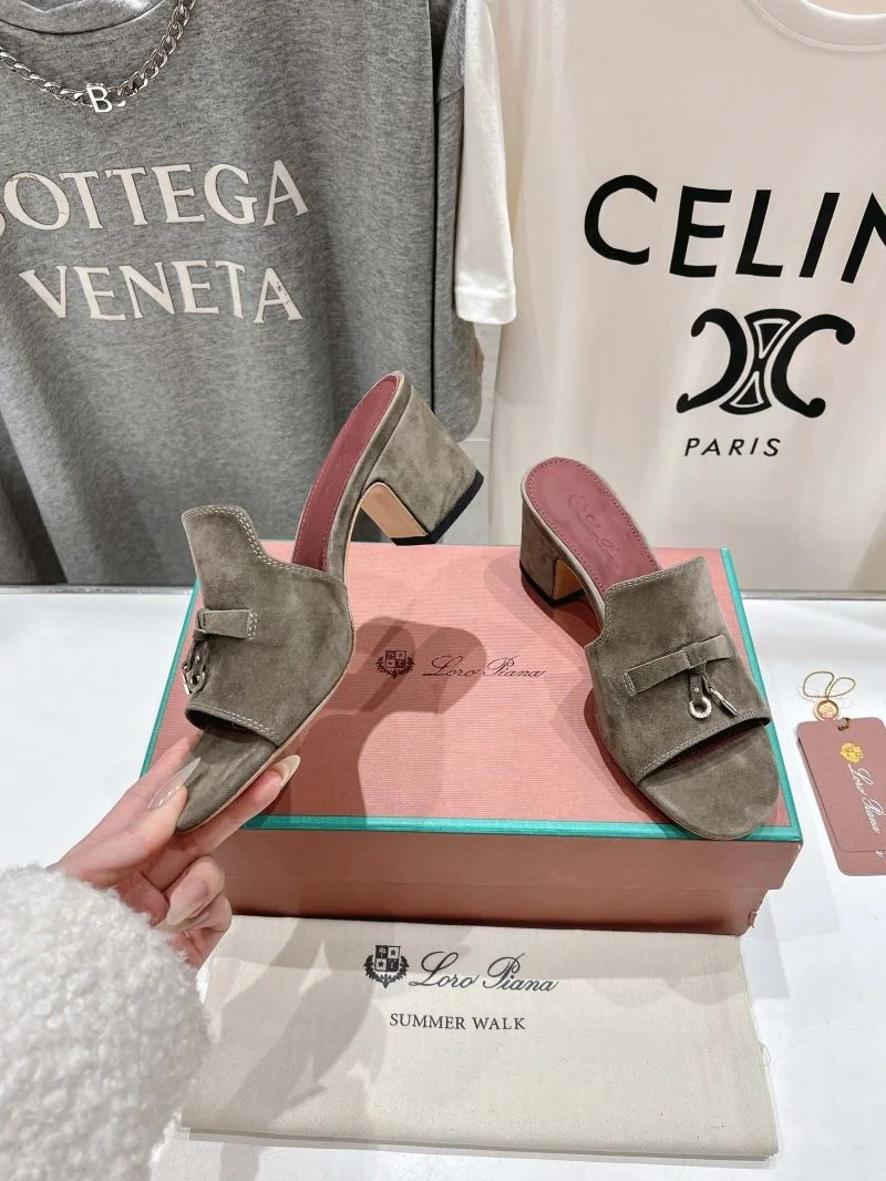 Top mirror Loro Piana Sandals