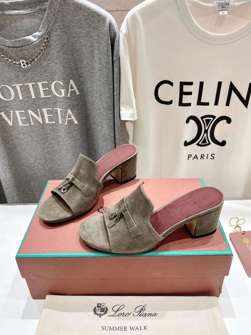 Top mirror Loro Piana Sandals