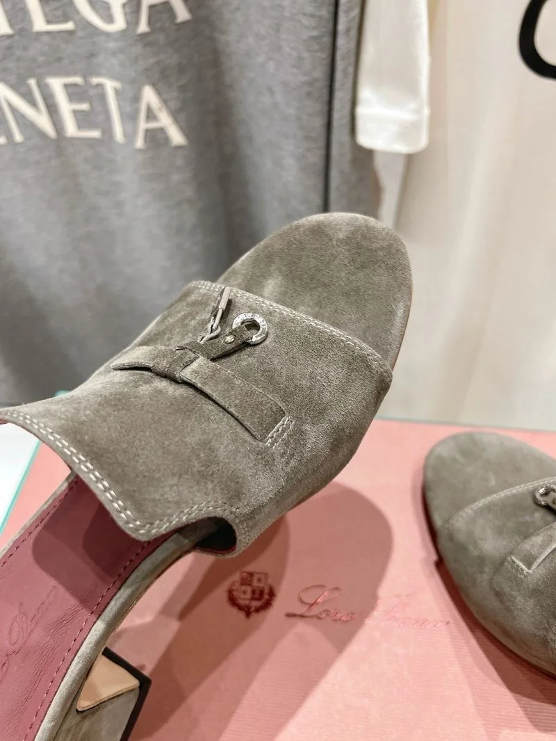 Top mirror Loro Piana Sandals