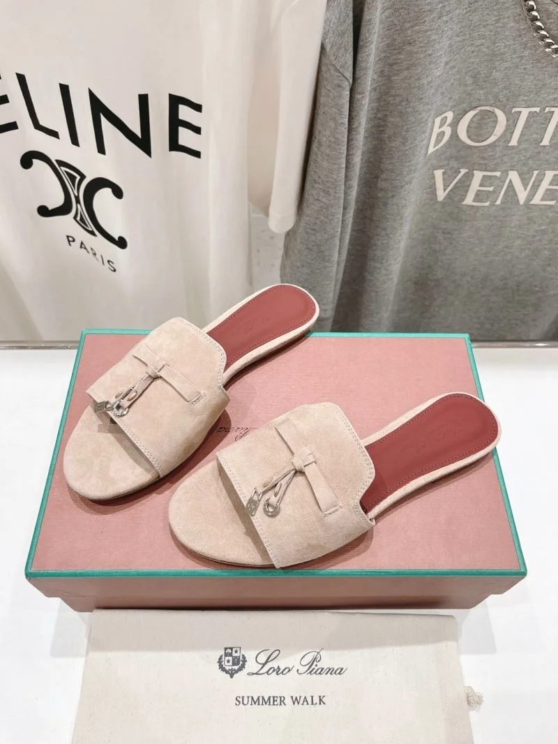 Bargain Loro Piana Sandals