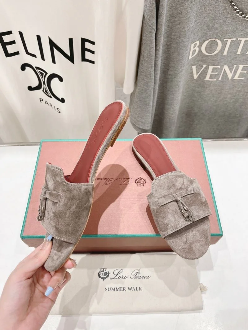 Bargain Loro Piana Sandals