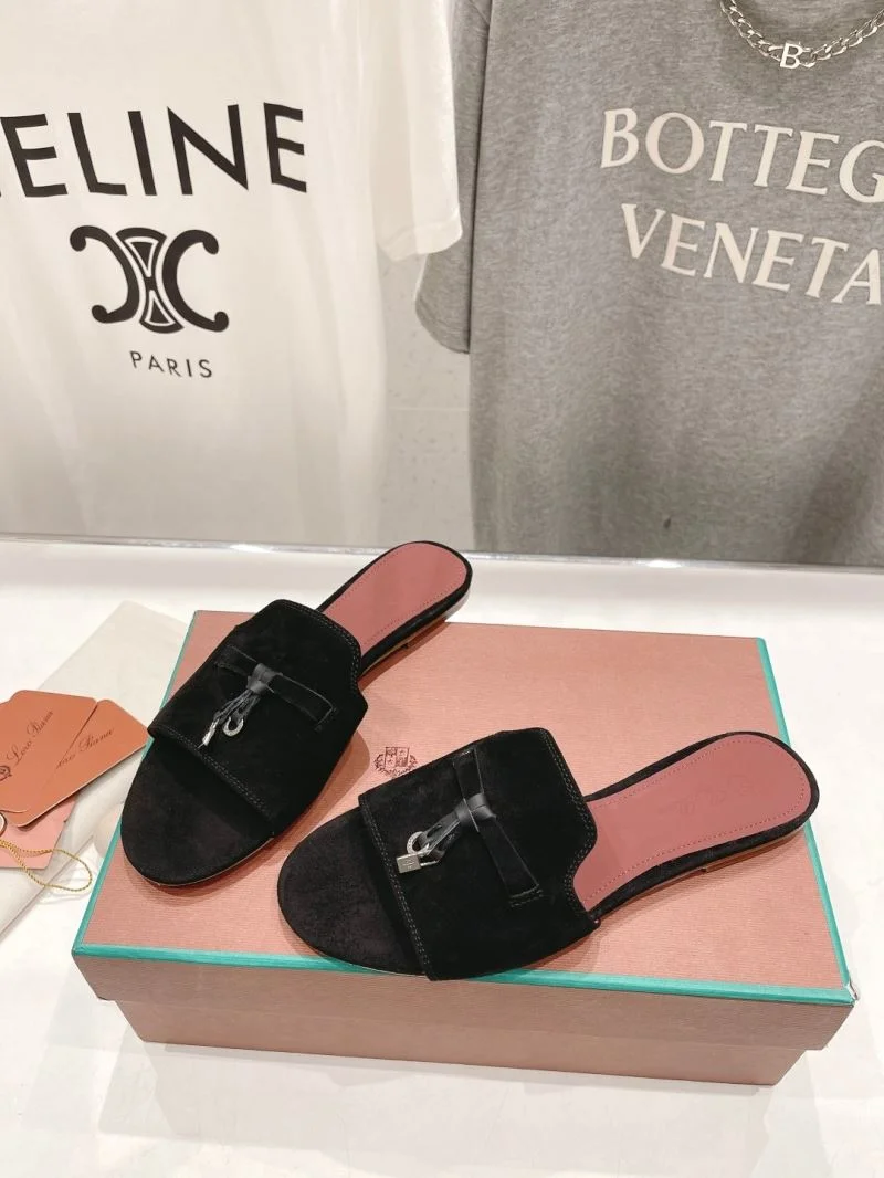 Top mirror Loro Piana Sandals