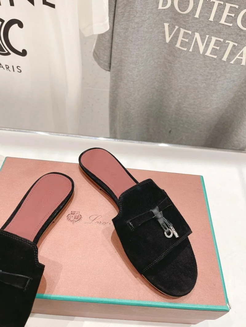 Top mirror Loro Piana Sandals