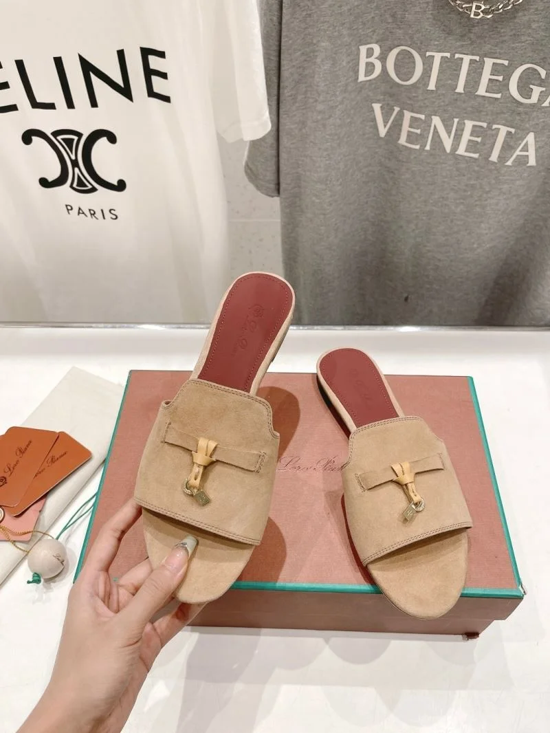 Precise copy Loro Piana Sandals