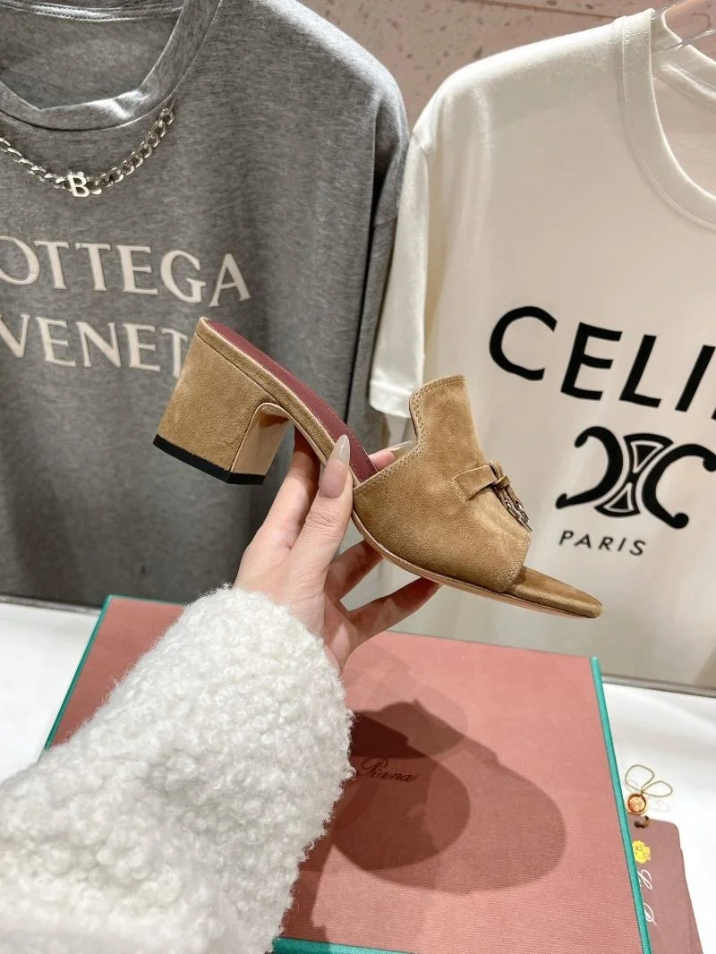 Exact replica Loro Piana Sandals