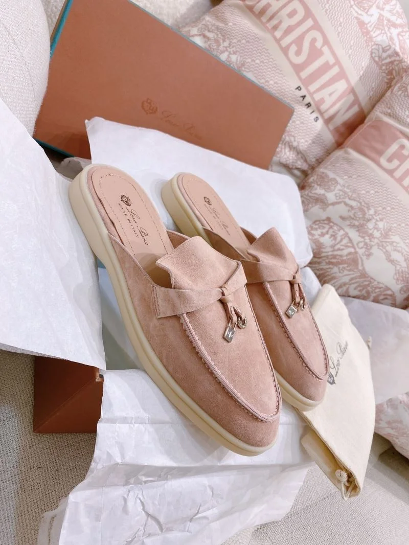 Low-cost Loro Piana Sandals