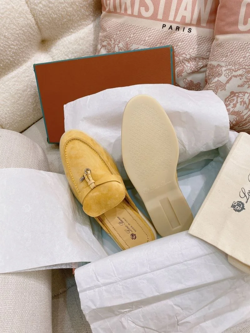 Precise copy Loro Piana Sandals