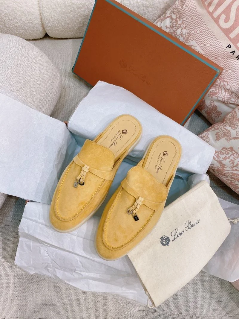 Precise copy Loro Piana Sandals