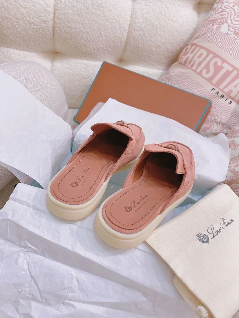 Top mirror Loro Piana Sandals