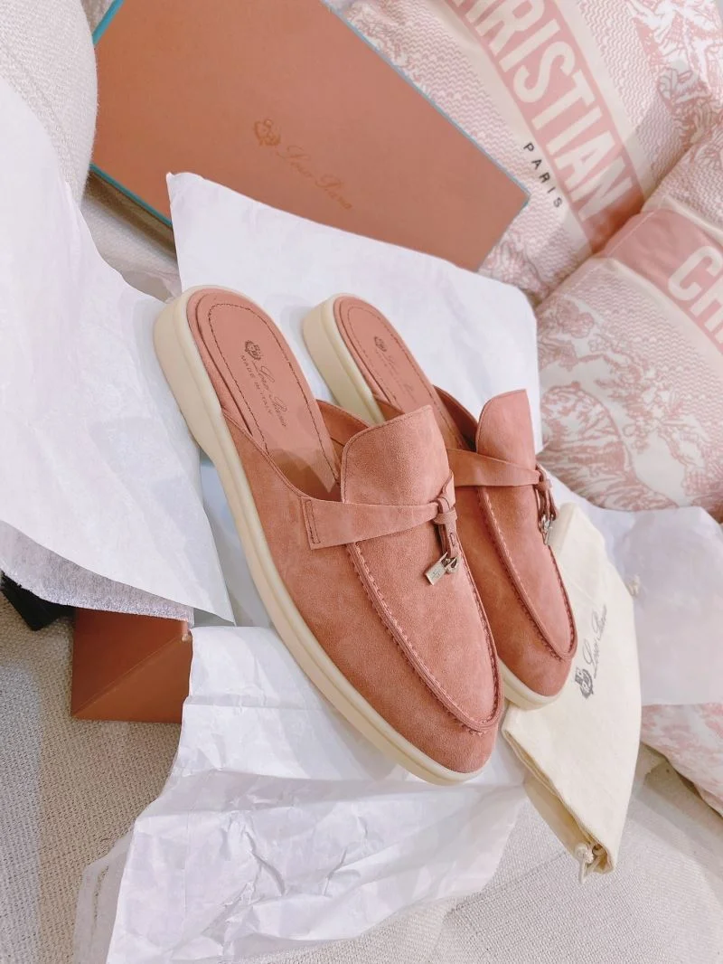 Top mirror Loro Piana Sandals
