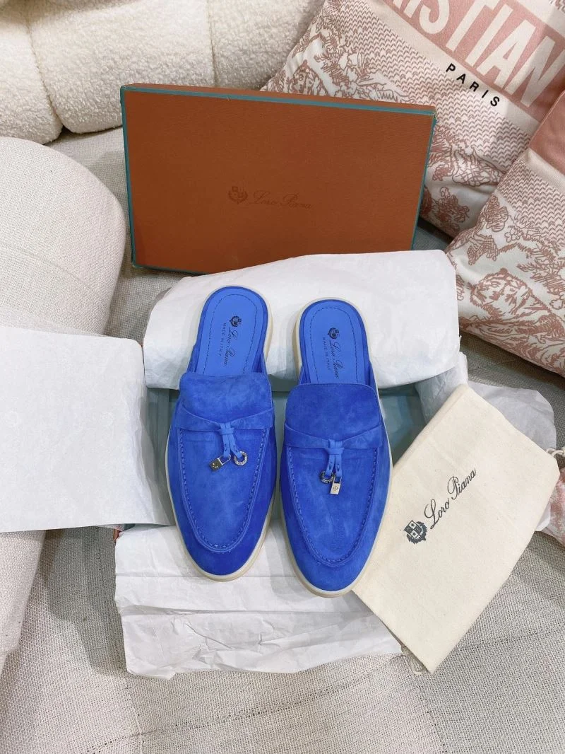 Top match Loro Piana Sandals